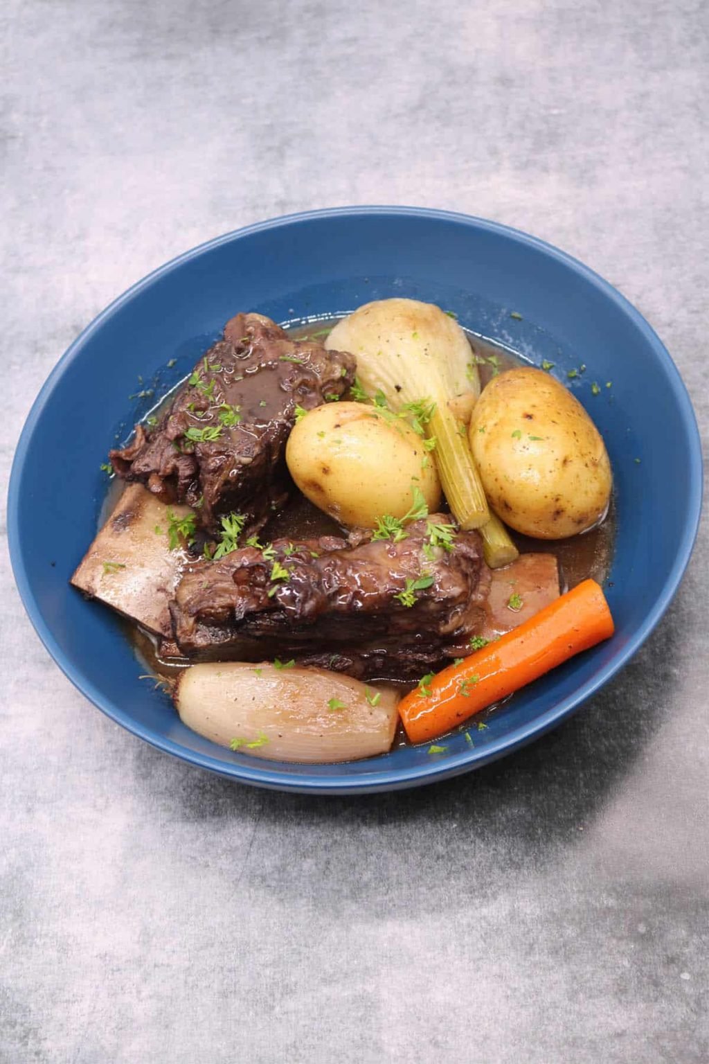 Short Ribs of Beef Braised in Red Wine - Felly Bull