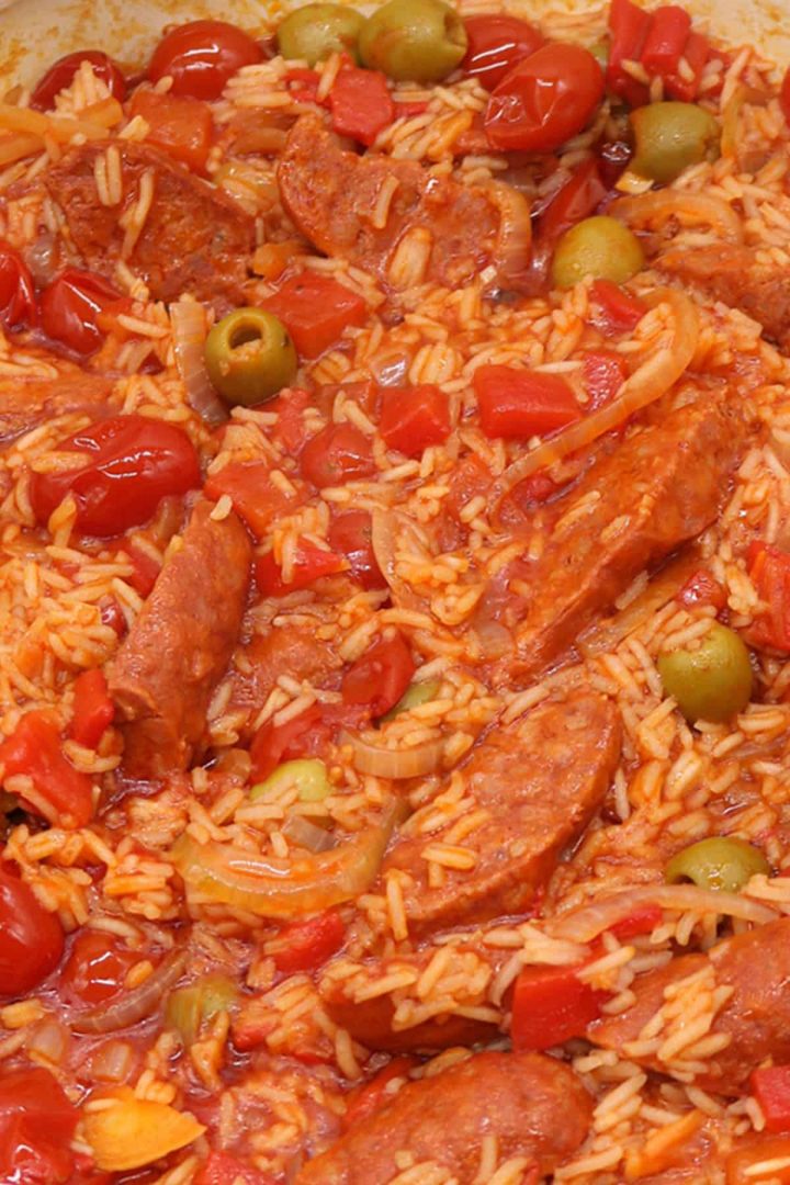Tomato and Chorizo Rice - Felly Bull