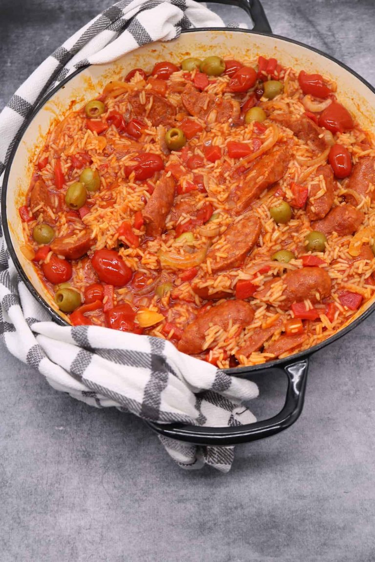 Tomato and Chorizo Rice - Felly Bull