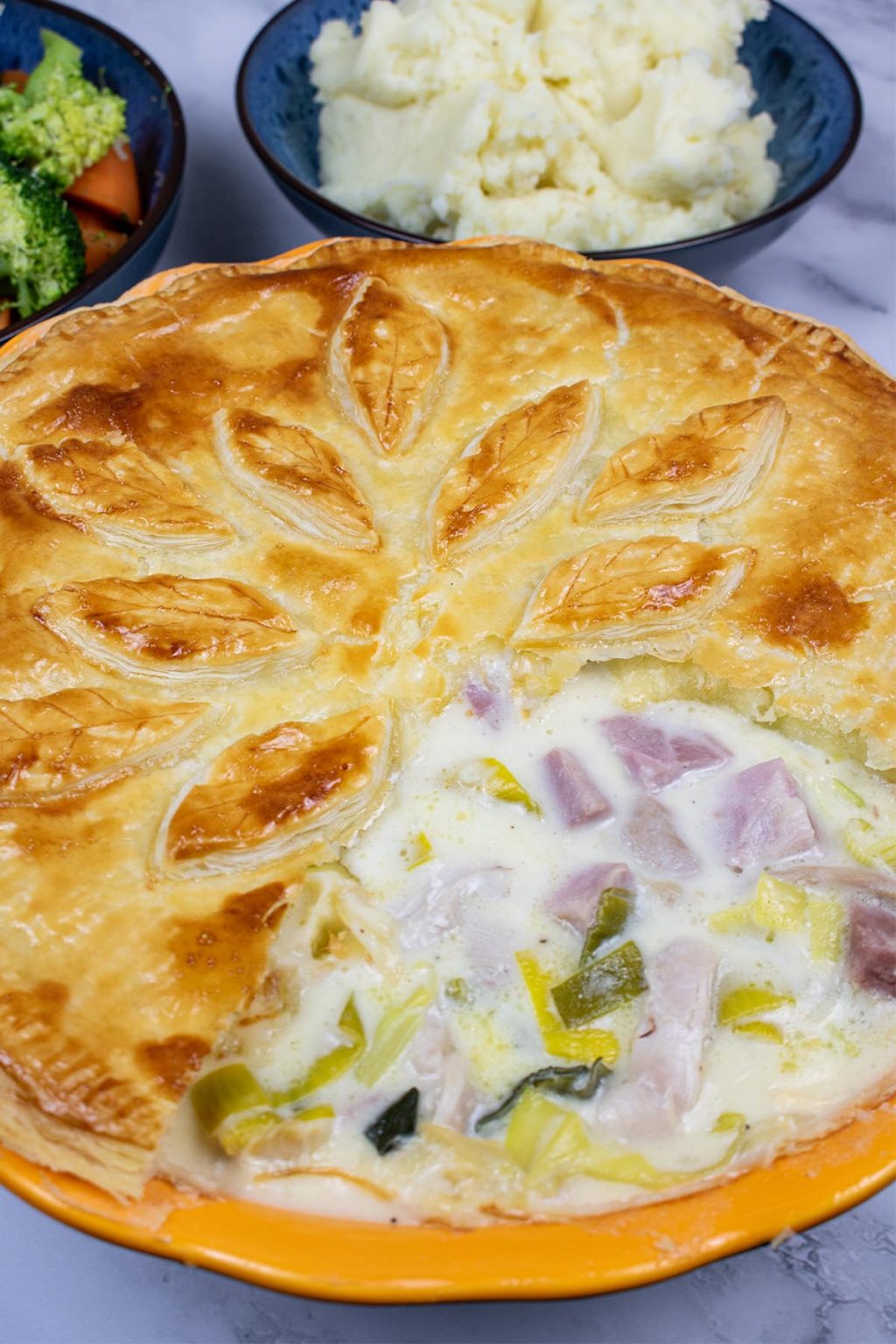 Creamy Chicken, Gammon and Leek Pie - Felly Bull