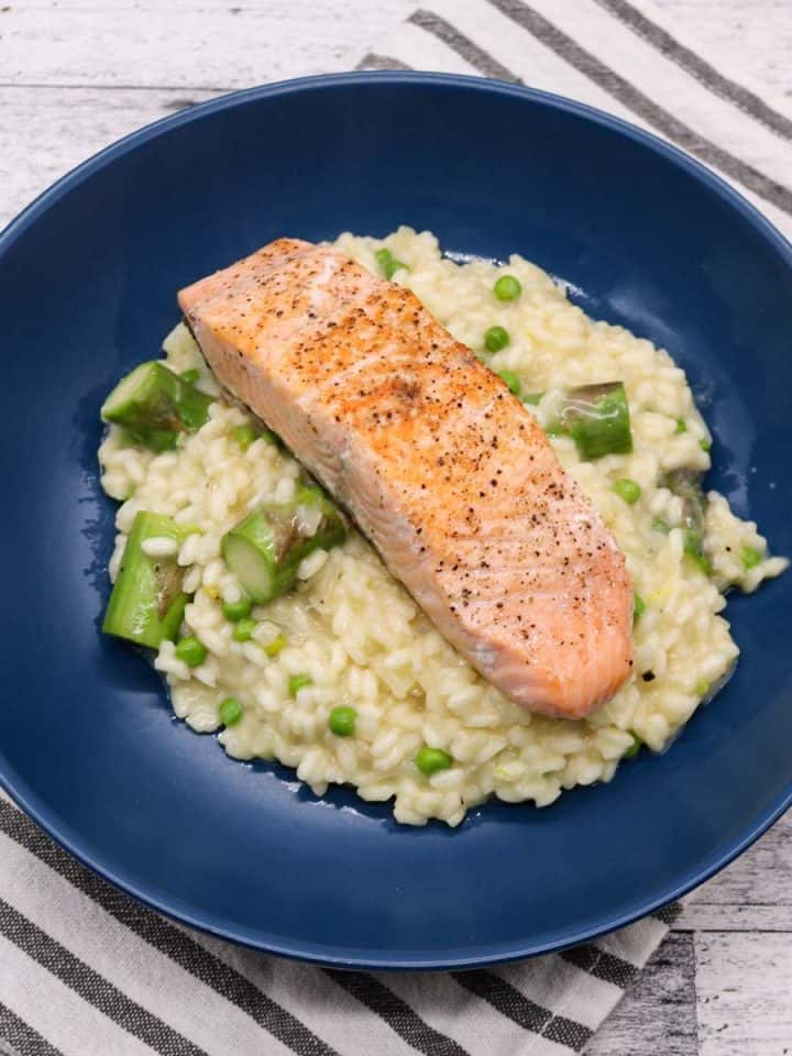 Creamy Salmon, Leek and Potato Traybake - Felly Bull