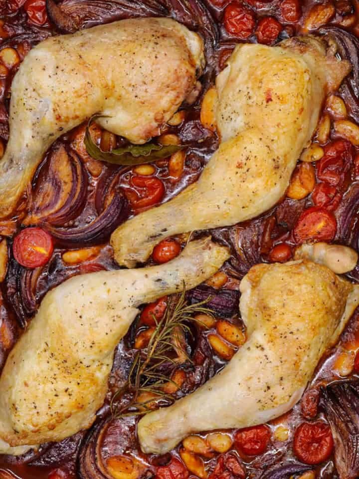 One-Skillet Crispy Chicken Thighs with Harissa - Felly Bull